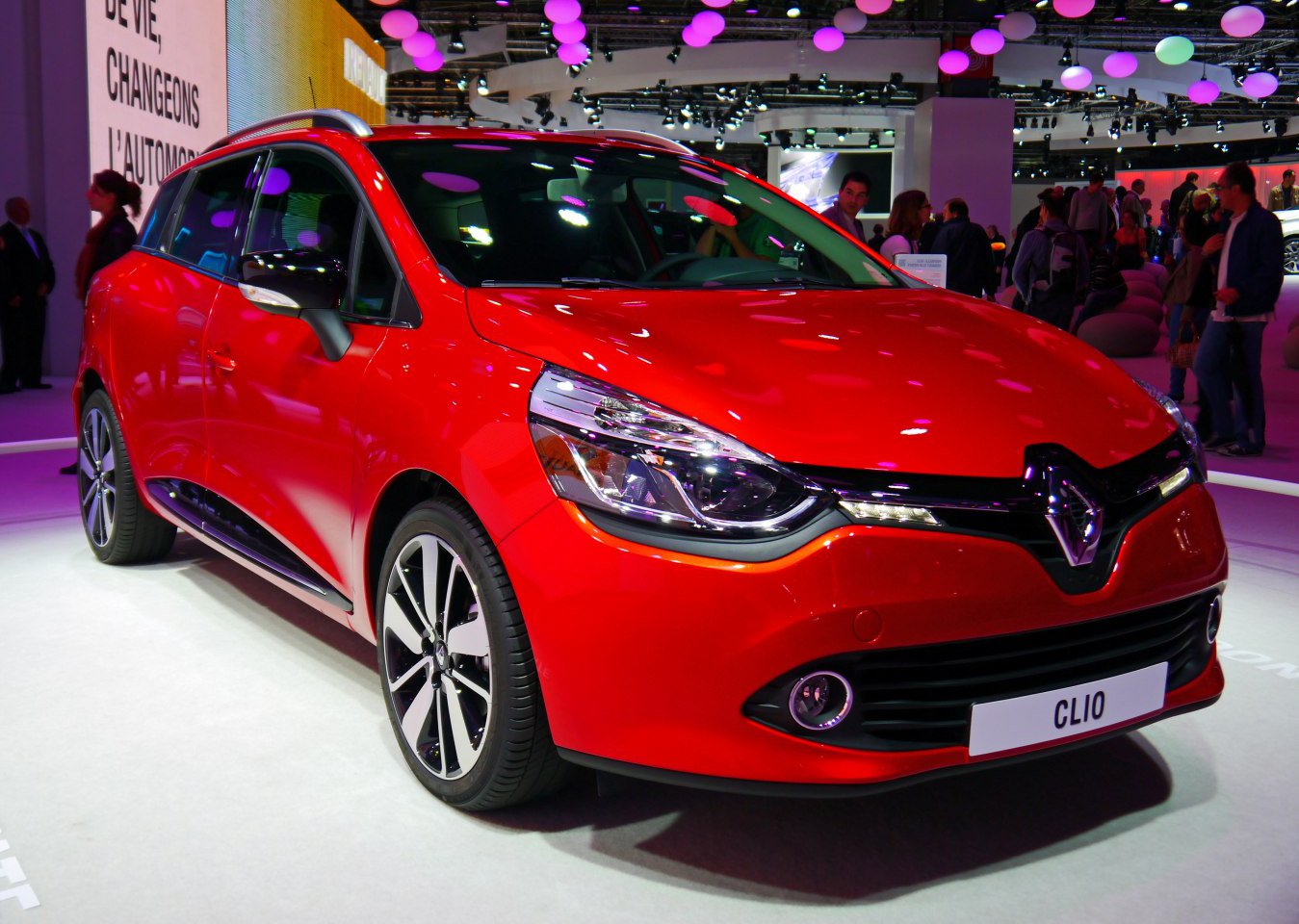 Renault Clio technical specifications and fuel economy